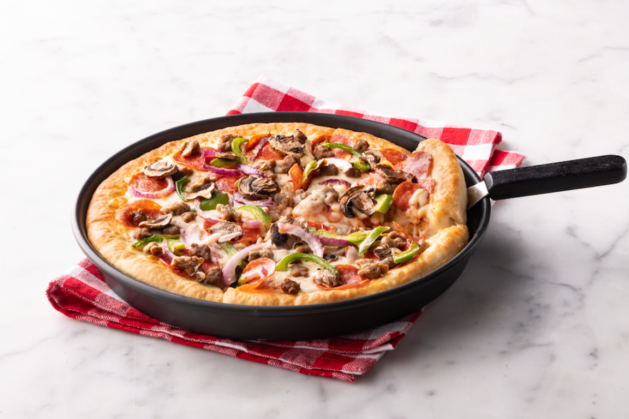 An American Original: Pizza Hut's Pan Pizza Turns 40 - PMQ Pizza