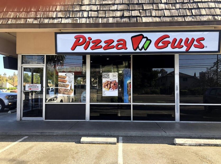 Pizza Guys Offers Instant 'Pickup Perks' to All Customers - PMQ Pizza