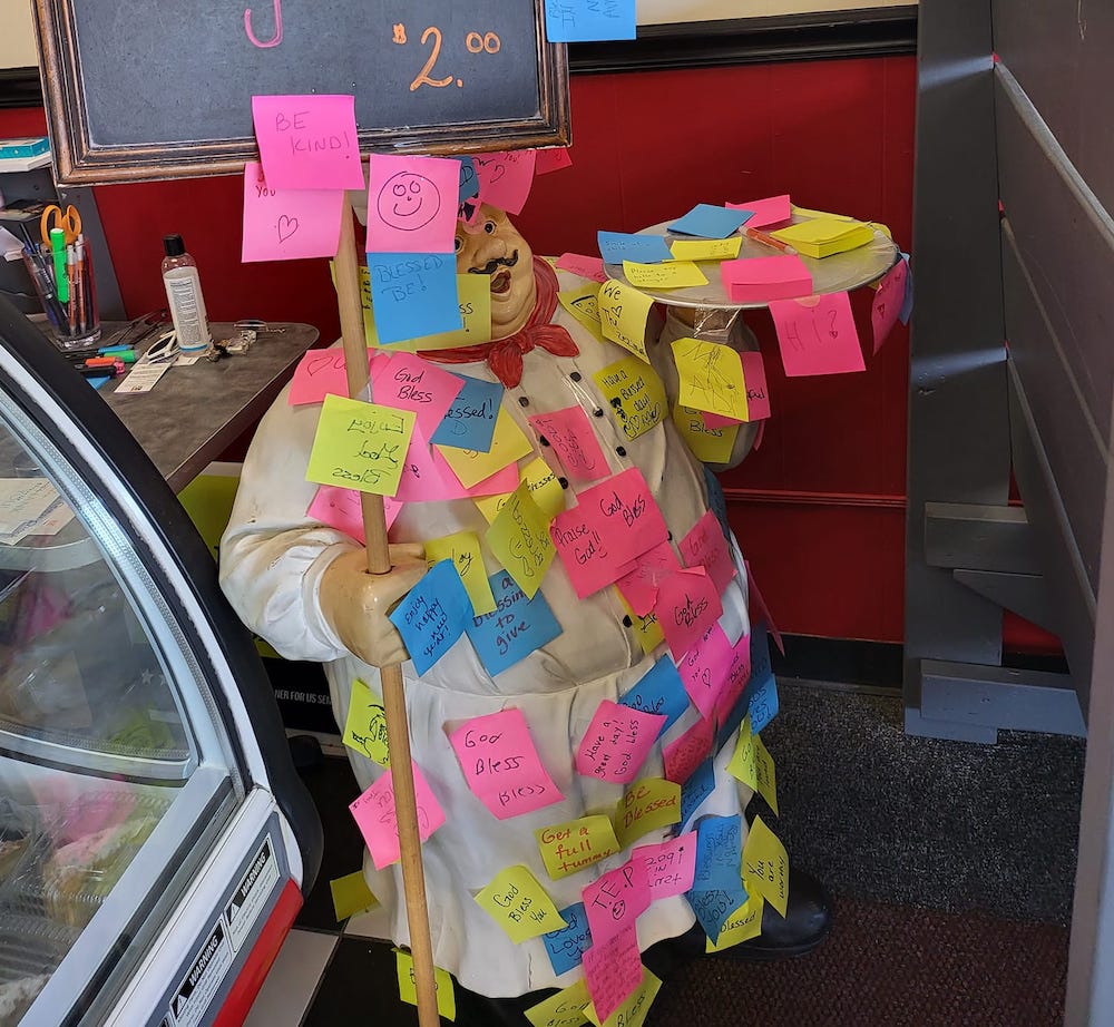 Uncle Vinny's Uses the Power of Sticky Notes to Feed the Hungry - PMQ Pizza