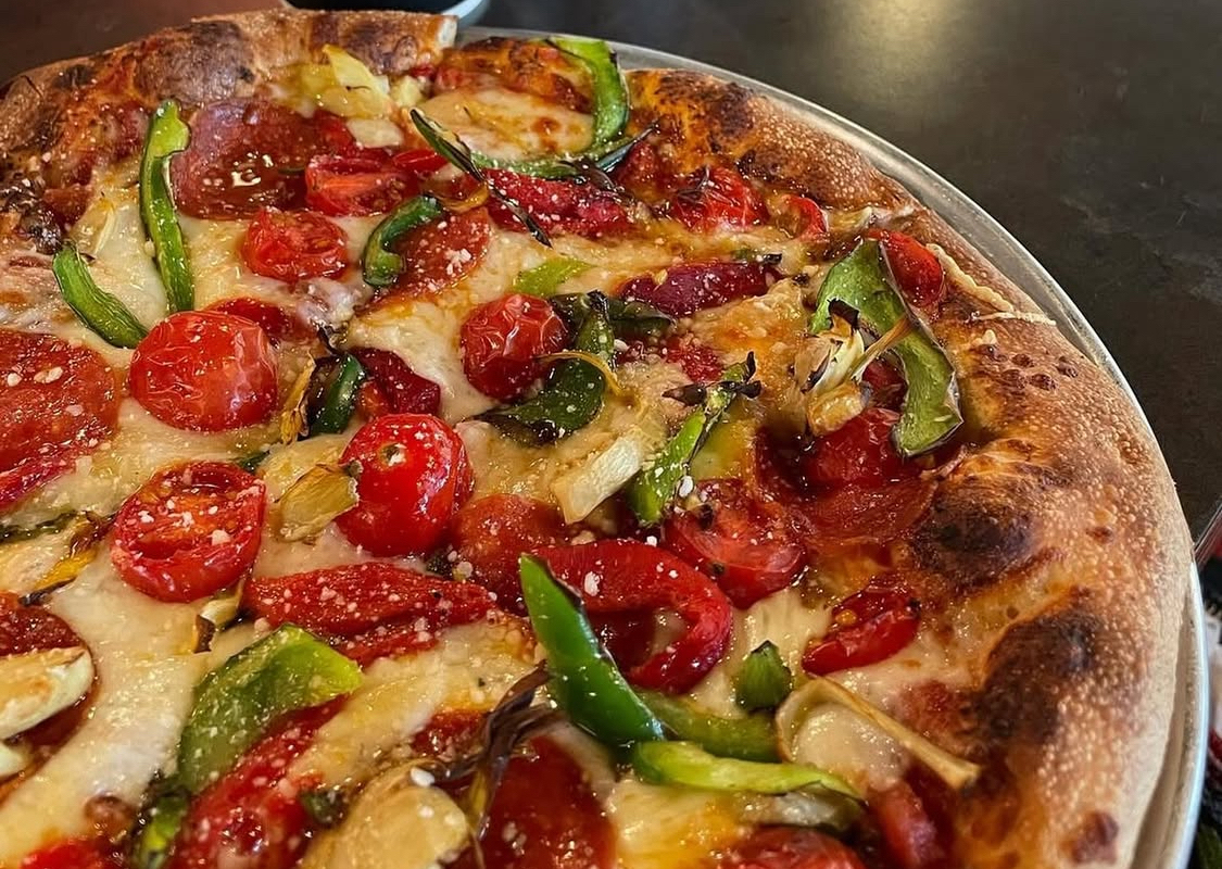 A Once-Thriving Pizza Chain Keeps Bleeding Stores, From a High of 100 ...