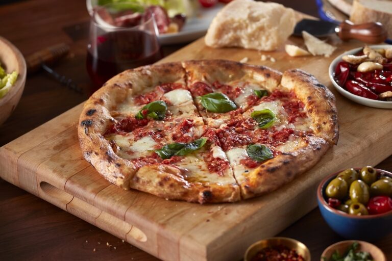 Iconic Neapolitan Shop Lands Its Frozen Pizzas in a Major Retailer ...